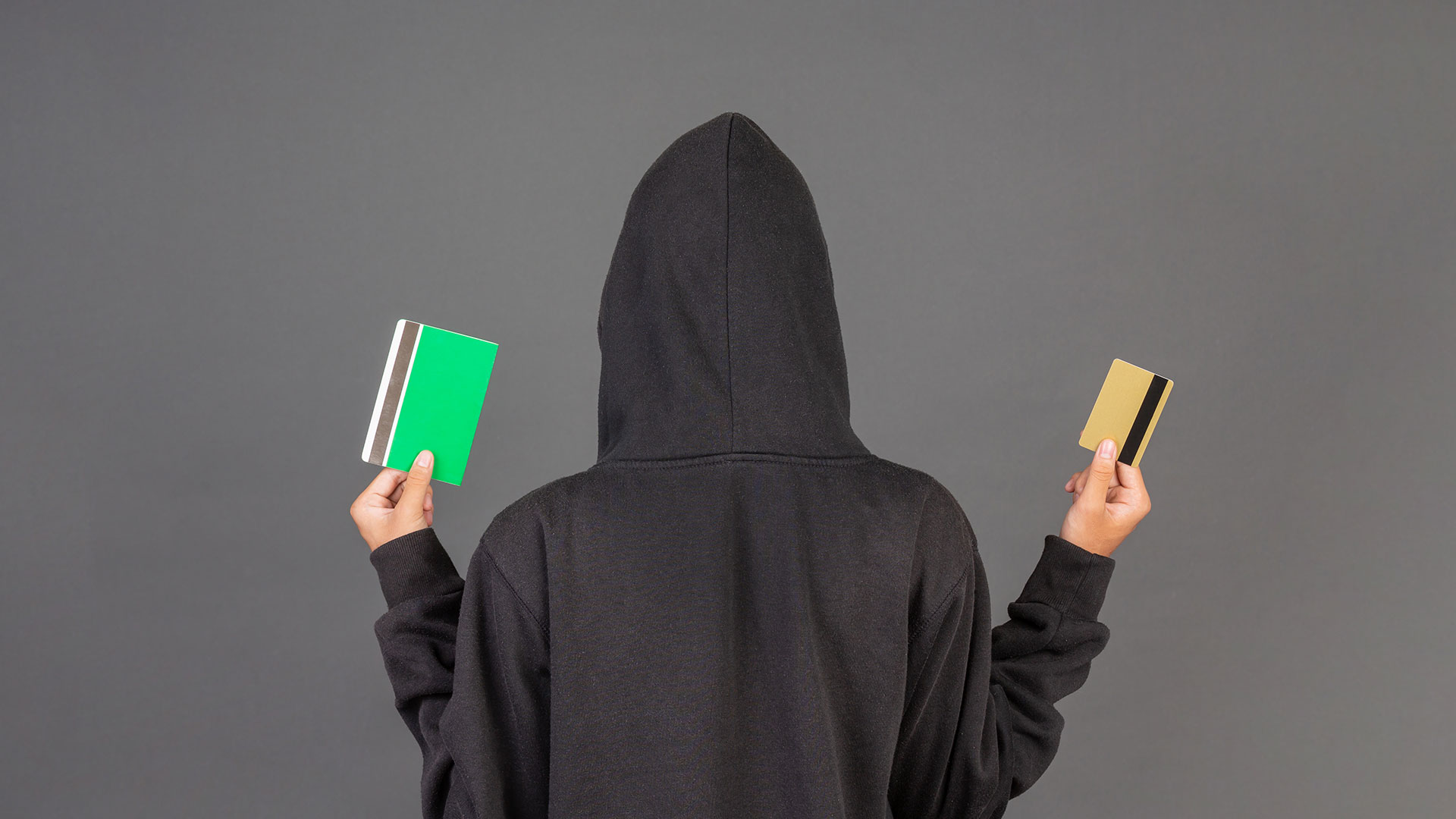 ¿Qué es y cómo evitar la clonación de tarjeta o "skimming"? - Somos más ...